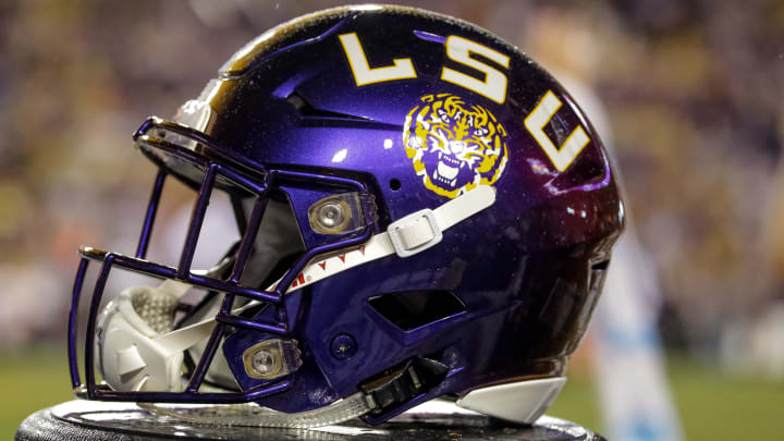 lsu football helmet coloring page