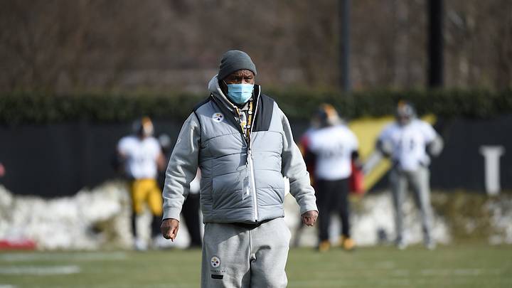 Steelers Tight Ends Coach James Daniel Announces Retirement