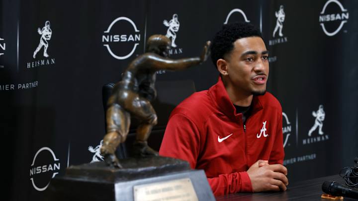 Davidson Basketball Coach Wowed by Alabama QB Bryce Young