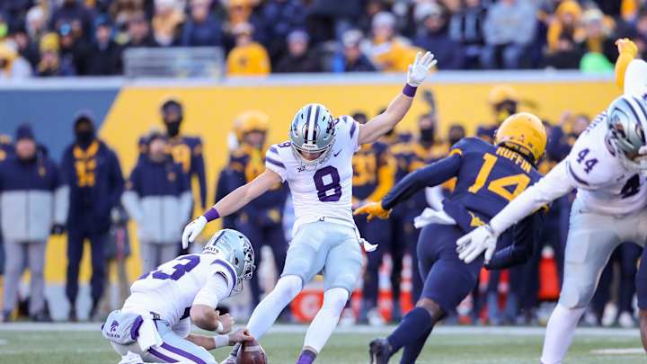 LIVE Score Updates: Kansas Jayhawks at Kansas State Wildcats - Blue ...