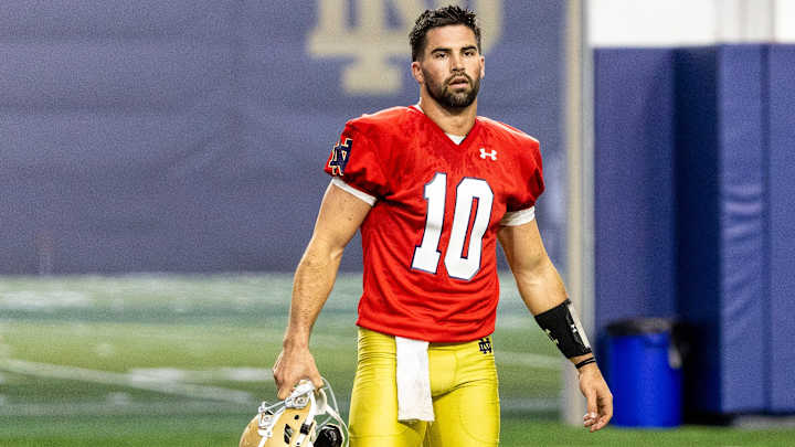 Sam Hartman: College Football World Surprised by Notre Dame QB’s Plan ...