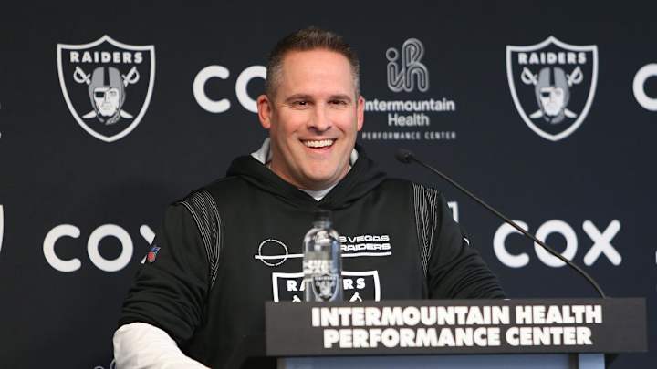 Las Vegas Raiders Josh McDaniels from training camp - Sports ...