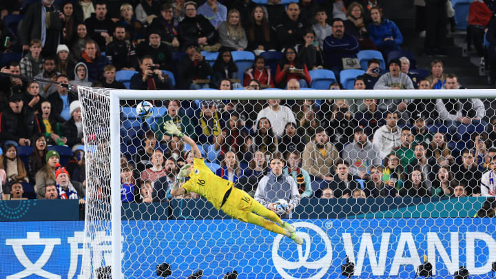 Marta Cox de Panamá marca el gol del año en mundial femenil - Para Ganar