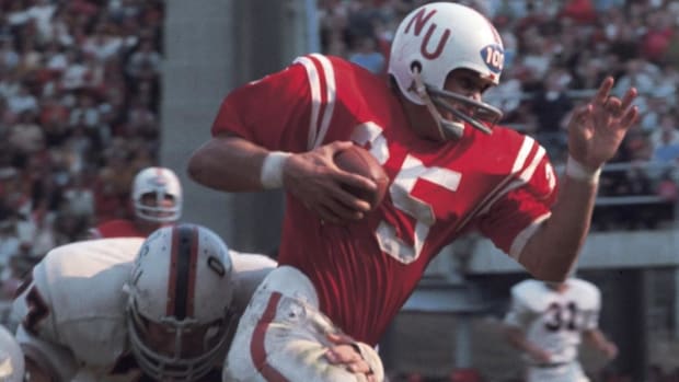 Nebraska Cornhusker Halfback Jeff Kinney - All Huskers