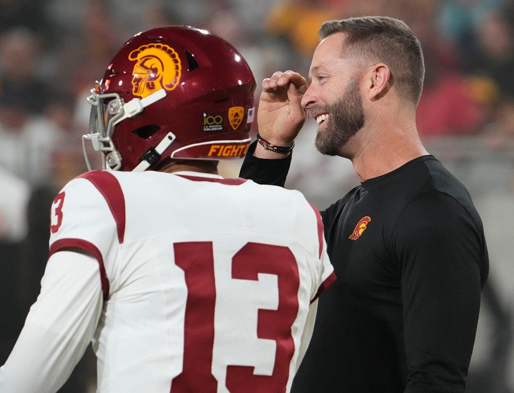 Caleb Williams vs. Jayden Daniels from Coach Kliff Kingsbury Hints?