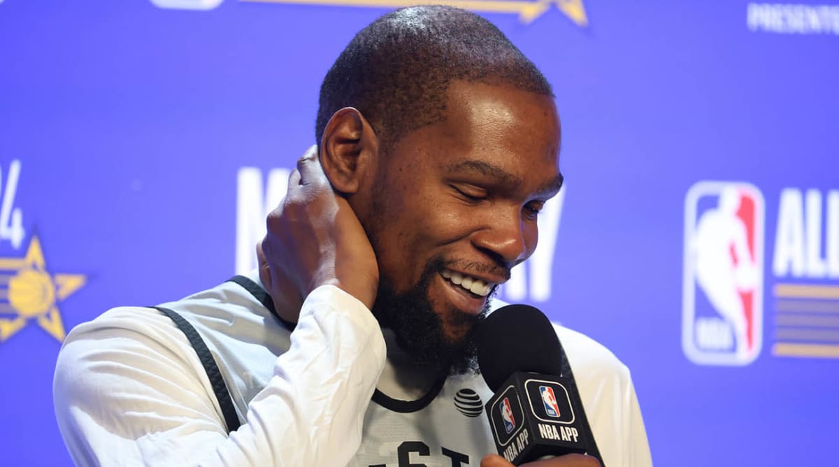 Kevin Durant Perfectly Handled Being Asked for Go-To Line When Sliding ...