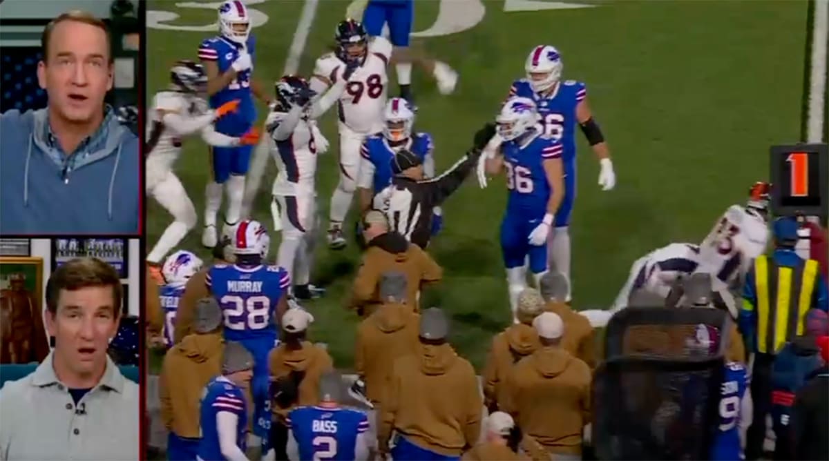 Eli Manning Takes a Jab at Peyton for Homer Broncos Call on ManningCast ...