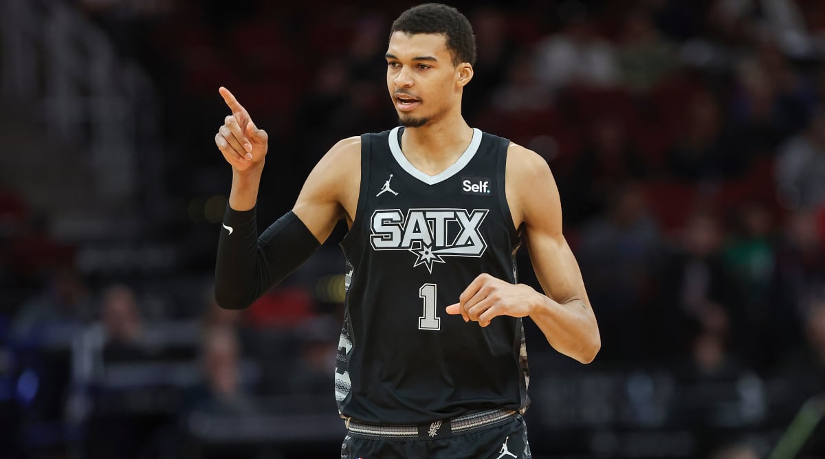 Why Spurs’ Victor Wembanyama Likes Gregg Popovich’s Tough Coaching | WKKY Country 104.7