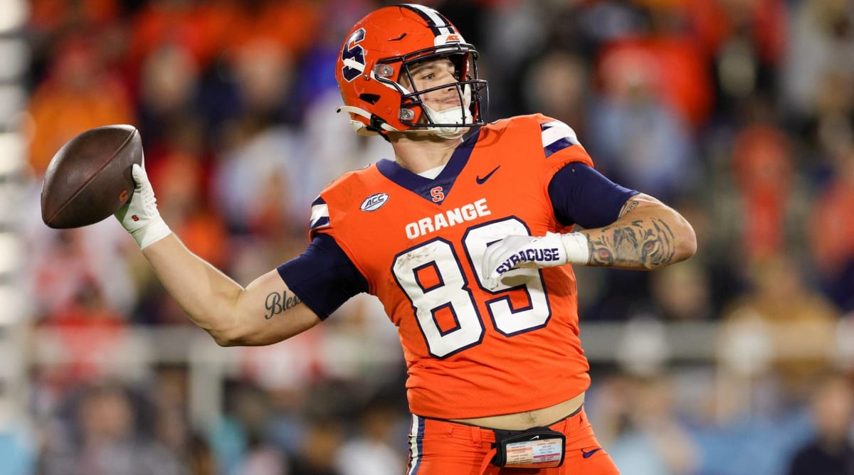 College Football Fans Were So Fired Up to See Syracuse QB Wearing No ...