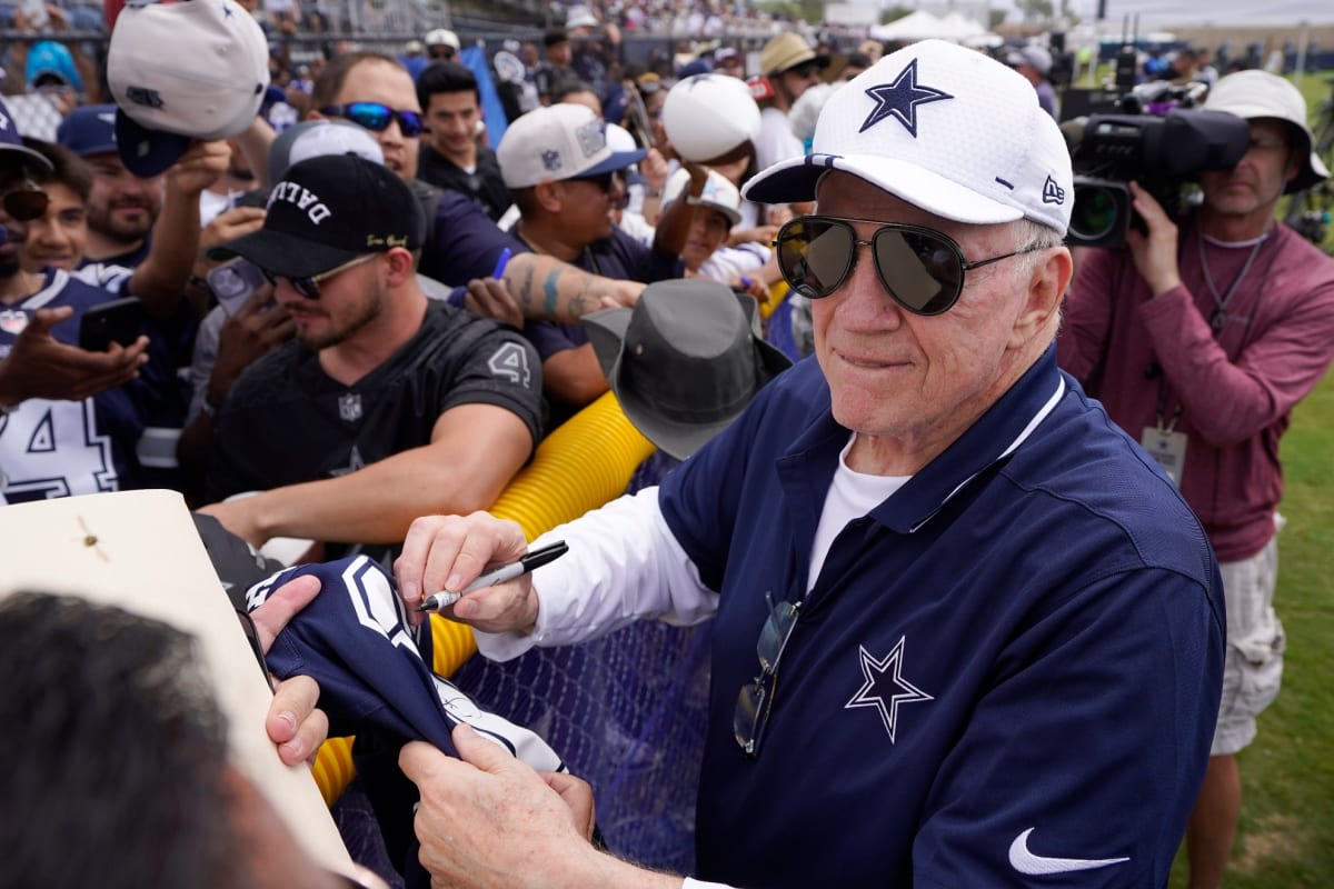 Jerry's Warm Message to Family of Fan Who Died at Cowboys Game