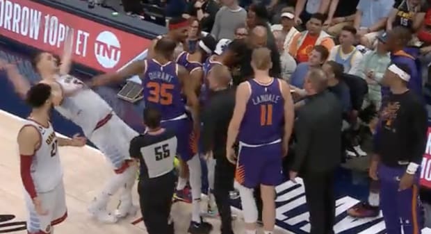 NBA Fans Had Lots of Jokes About Nikola Jokić's Ridiculous Flop That ...