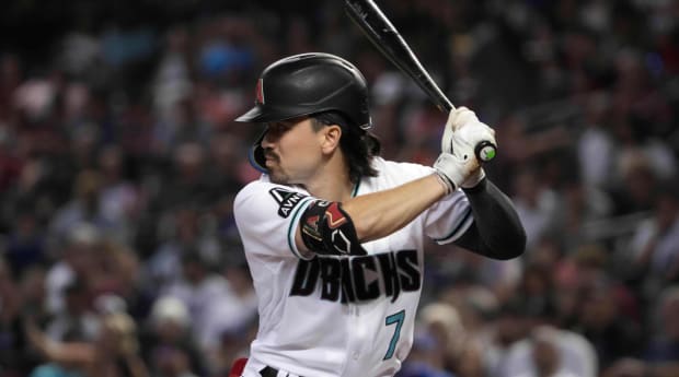 D-Backs’ All-Star Corbin Carroll Exits vs. Mets With Apparent Shoulder Injury