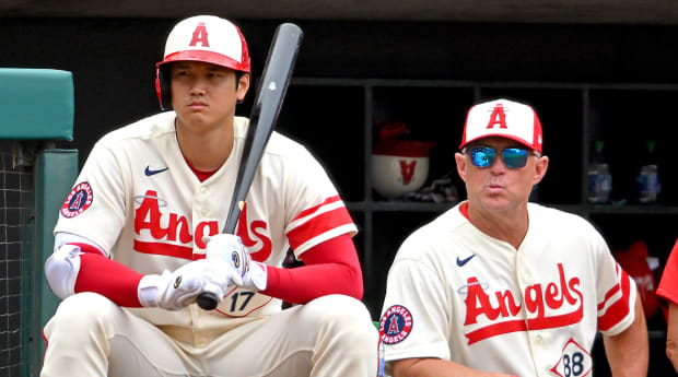 ESPN Reporter Asks Angels Manager About Potential Ohtani Trade During Game