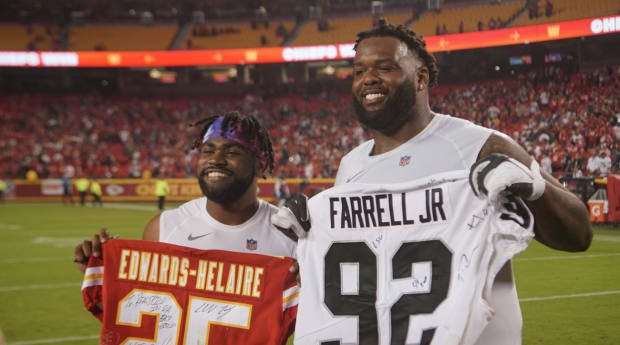 Chiefs Trade for Raiders DT Neil Farrell Amid Chris Jones Holdout, per ...