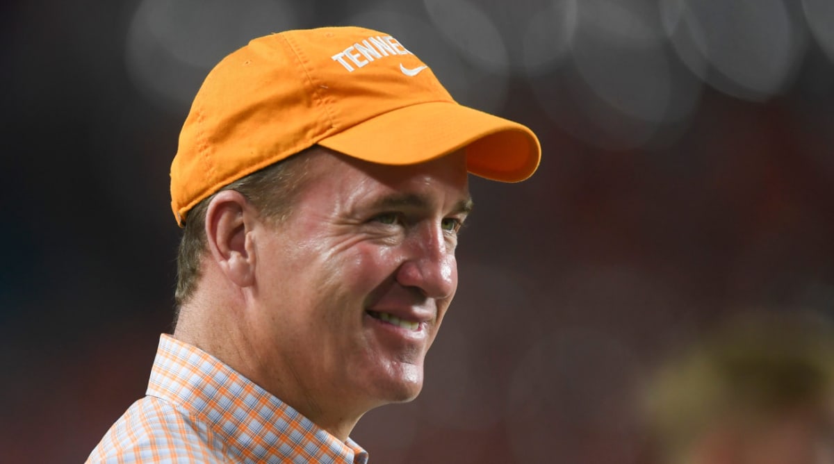 Tennessee Alum Peyton Manning Trolls Alabama Fans About ‘One-Sided’ Rivalry | WKKY Country 104.7