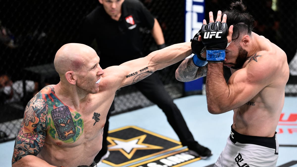 UFC Fighter Details How Horribly Messed Up His Knee Was in Victory ...