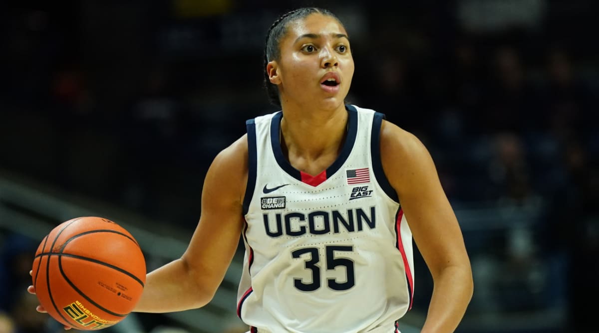 UConn’s Azzi Fudd Reinjures Right Knee, Will Miss More Time | WKKY ...