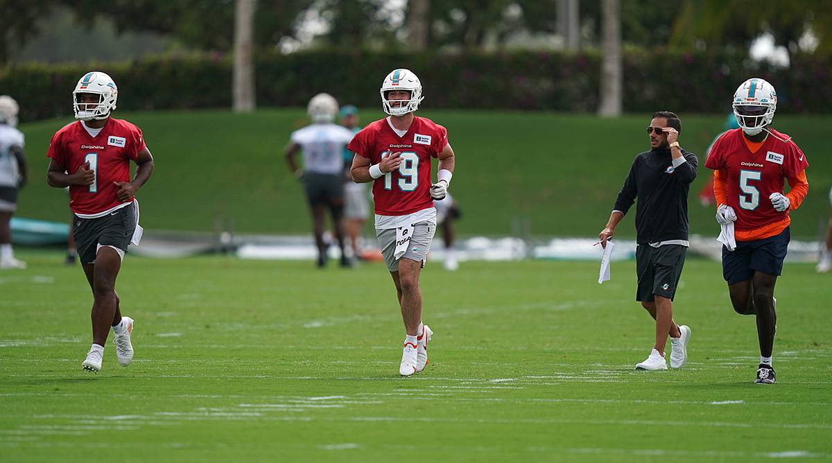 Dolphins’ Skylar Thompson Will Start vs. Bills in Wild Card | WKKY ...
