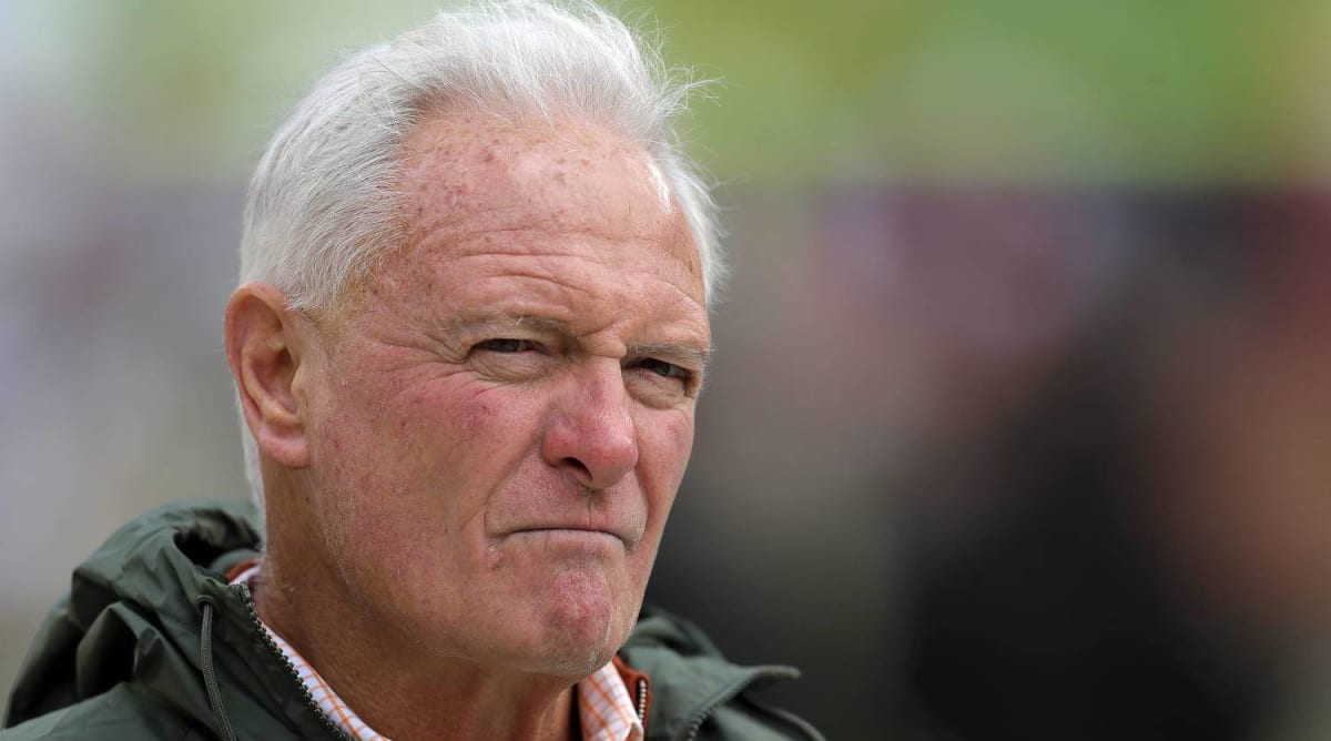 Browns Owners Dee, Jimmy Haslam in Talks to Buy Stake in Bucks, per ...