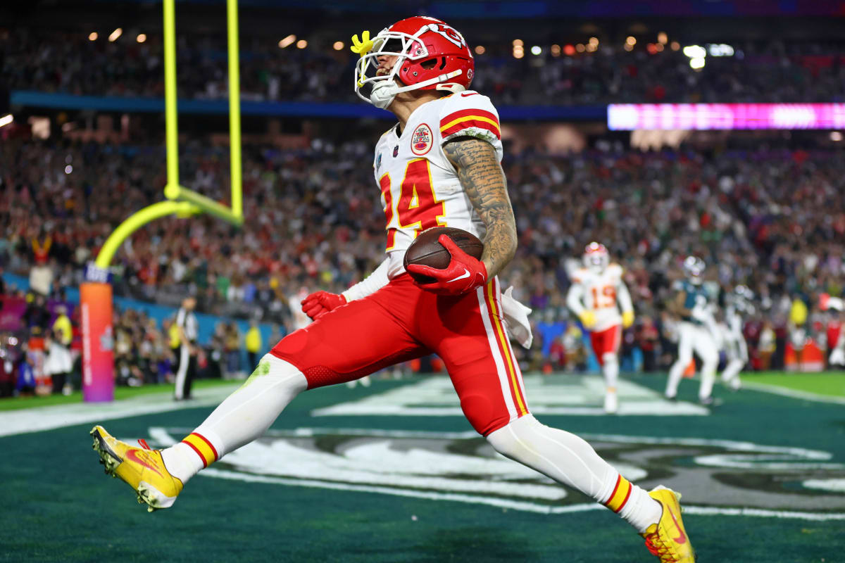 Chiefs Come From Behind To Top Eagles 38–35 in Super Bowl | WKKY ...