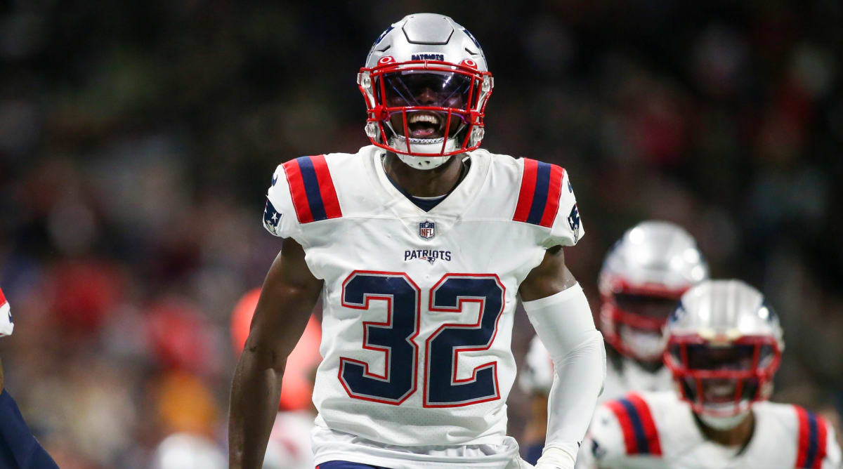 Patriots Safety Devin McCourty Announces Retirement