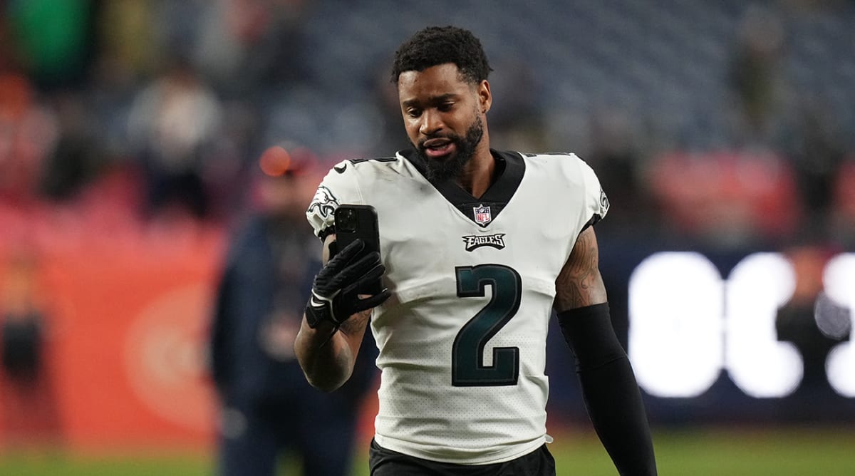 Darius Slay Announces Return to Eagles in Shocking Free Agency Twist