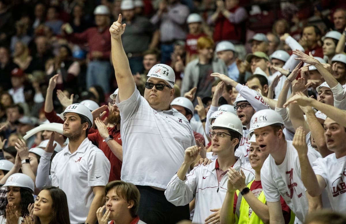 Alabama Basketball Superfan Luke Ratliff Passes Away Due to COVID-19 ...