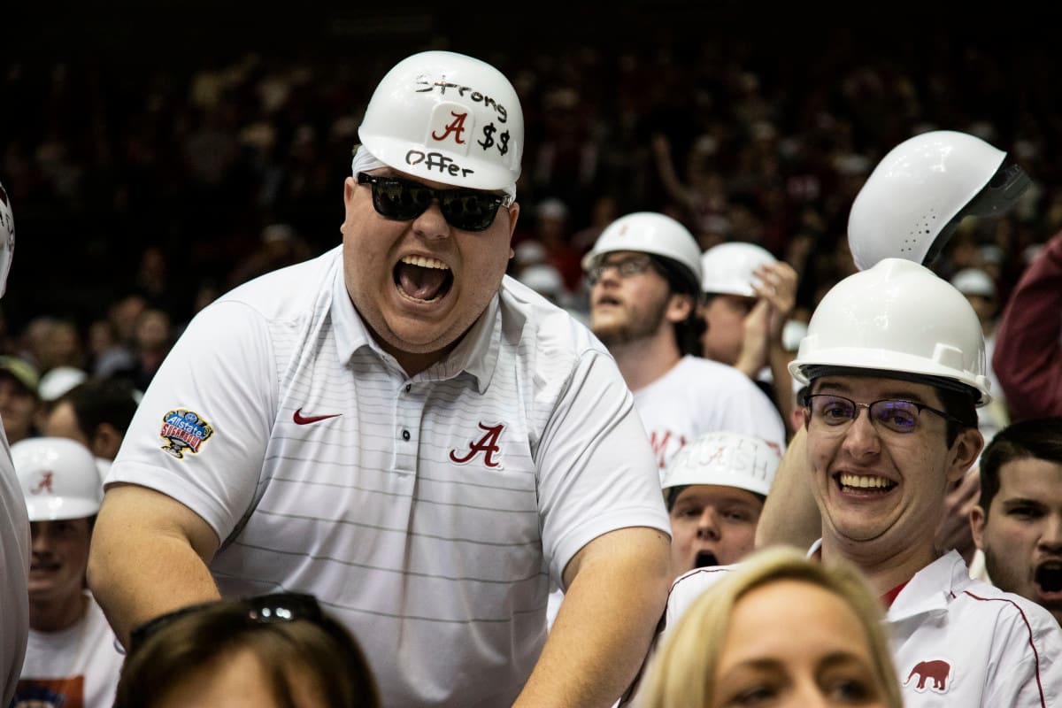 Alabama Basketball Superfan Luke Ratliff Passes Away Due to COVID-19 ...