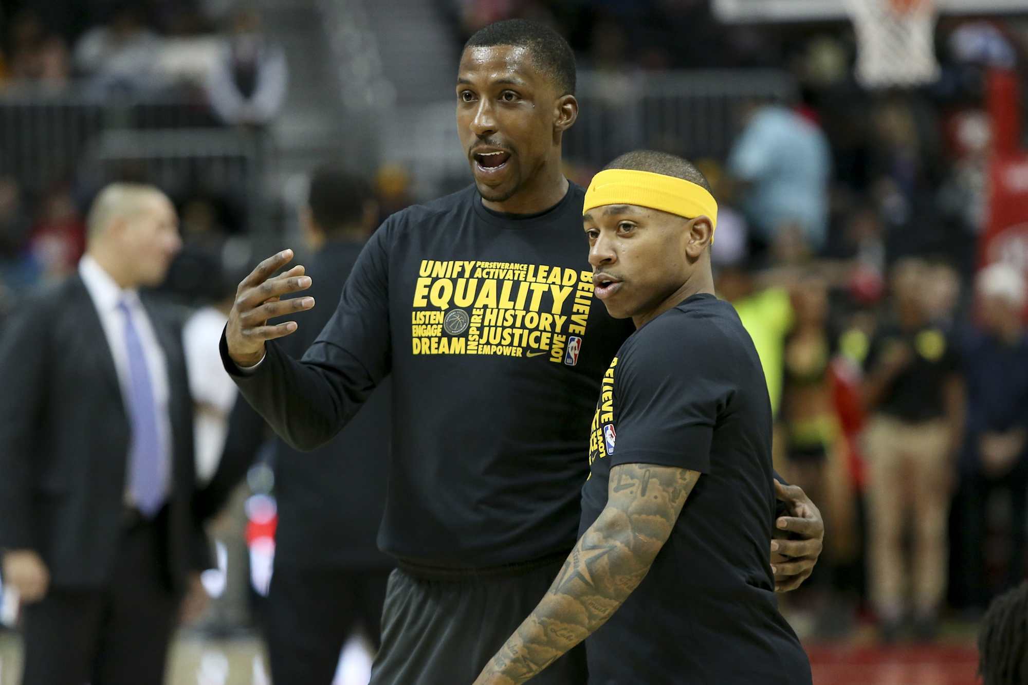 Isaiah Thomas Signs with Charlotte, Joins 10th NBA Franchise - Sports ...
