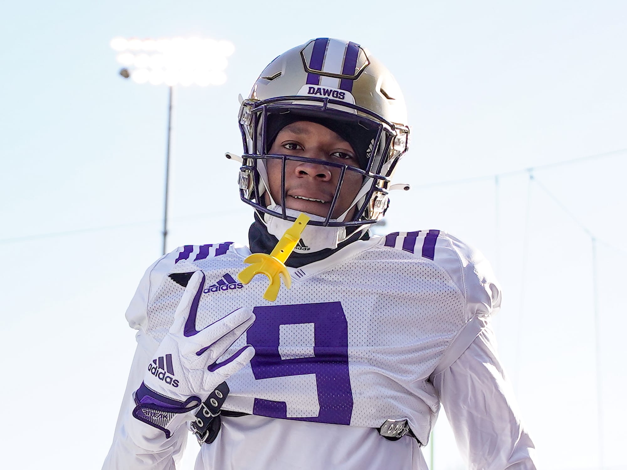 Husky Roster Review: Thaddeus Dixon Acts Like He Belongs - Sports ...