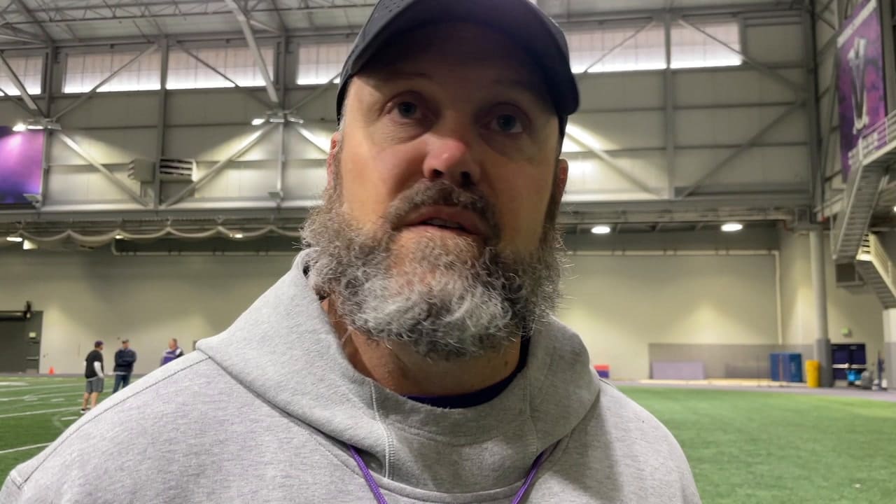 Husky Coach Review: Morrell Is Comfortable Running the Show - Sports ...