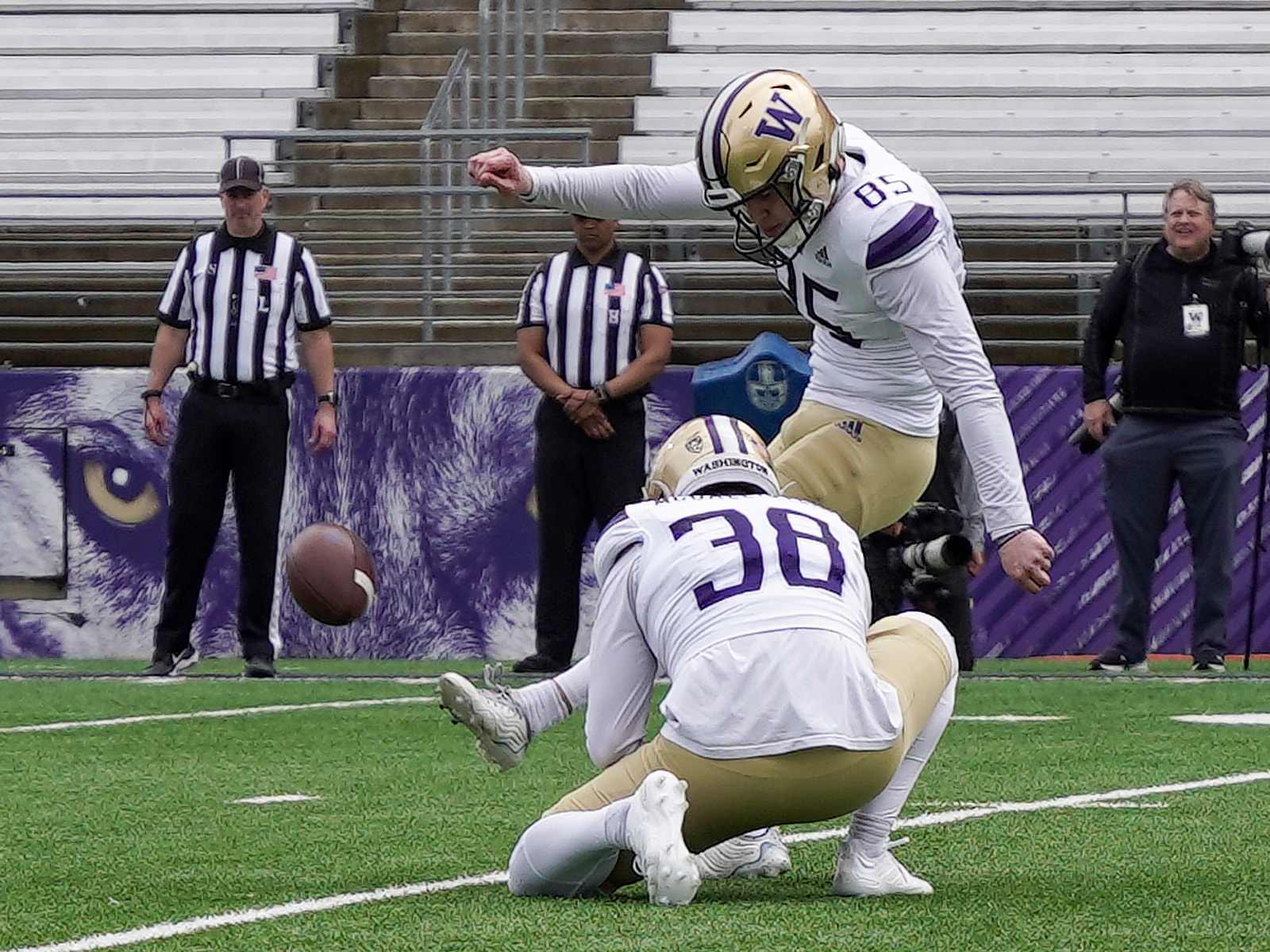 Husky Roster Review: McCallister Puts UW's Best Foot Forward - Sports ...