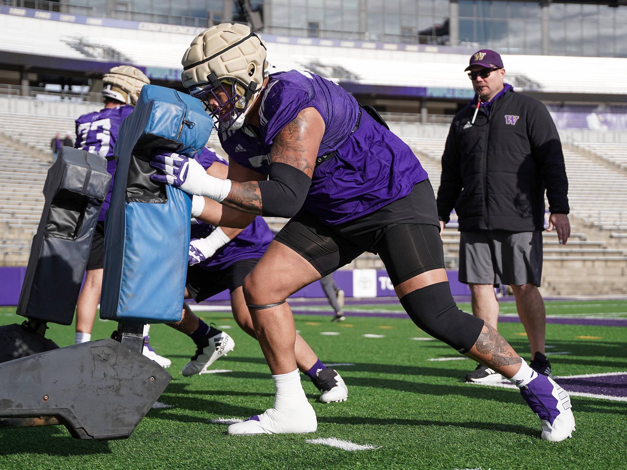 Husky Roster Review: Kalepo Got Smaller and His Role Got Bigger ...