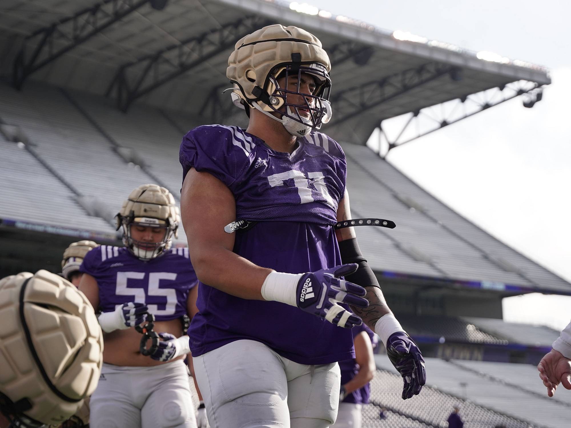 Husky Roster Review: Kalepo Got Smaller and His Role Got Bigger ...