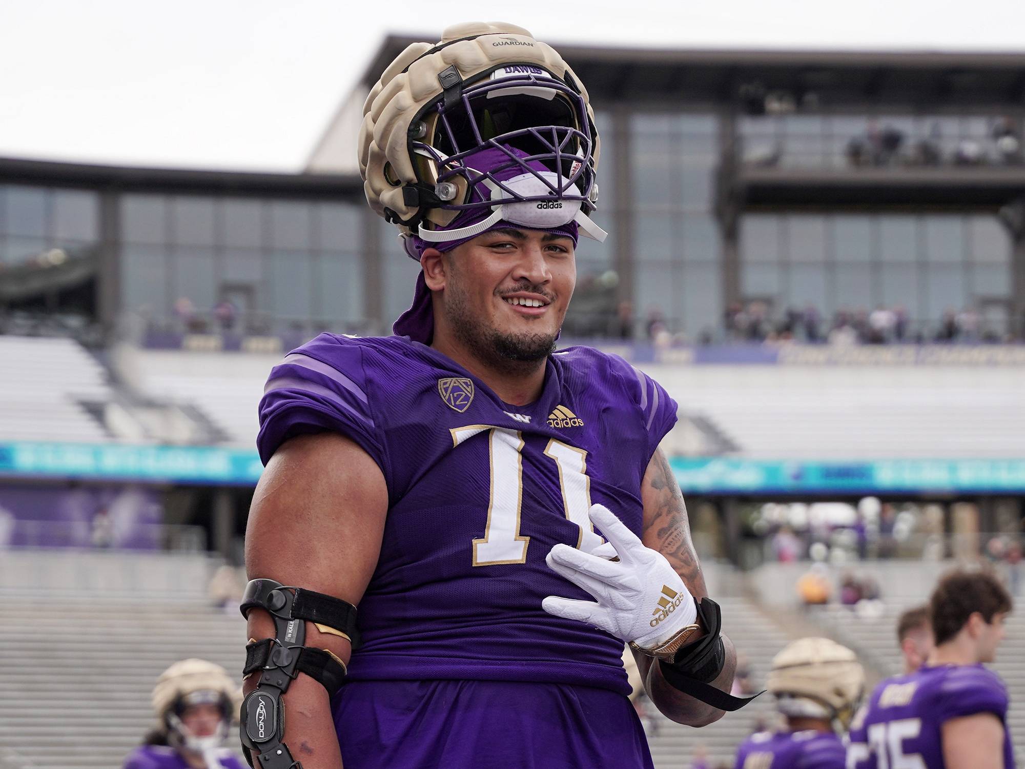 Husky Roster Review: Kalepo Got Smaller and His Role Got Bigger ...