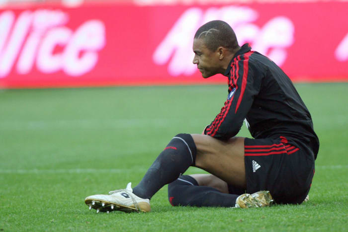AC Milan Roll Back the Years With Appointment of Dida as Under-17 ...