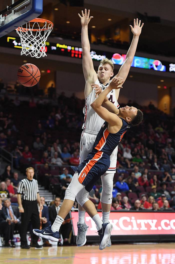 Jock Landale Saint Marys center: Stats, Australian roots - Sports ...
