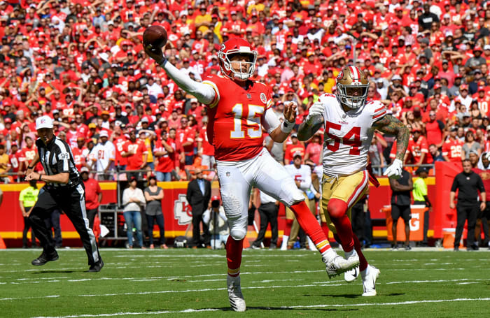 MMQB: Mahomes Magic, Wentz’s Return, Bills Stunner—a Week 3 Roller ...