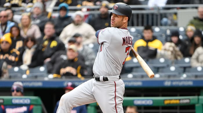 Twins' cornerstone Joe Mauer reaches 2,000 hits - Sports Illustrated