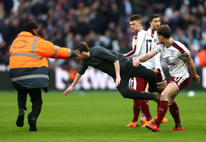 VIDEO: Angry West Ham Fans Protest at Club's Board & Fight Among ...