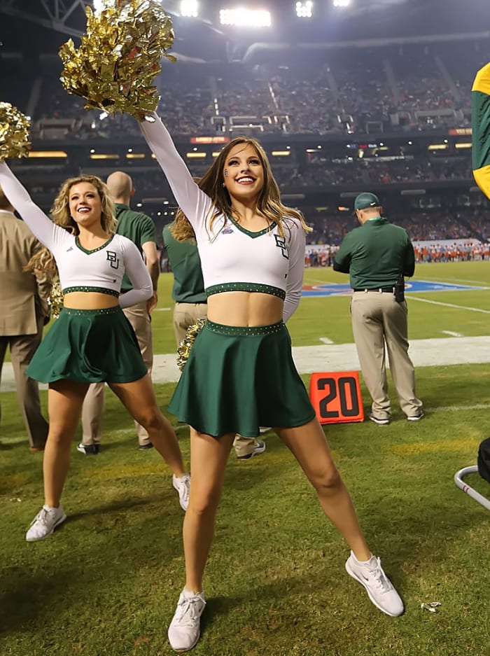 College Bowl Game Cheerleaders and Dancers - Sports Illustrated