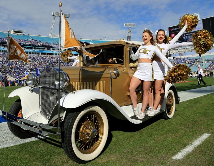 College Bowl Game Cheerleaders and Dancers - Sports Illustrated