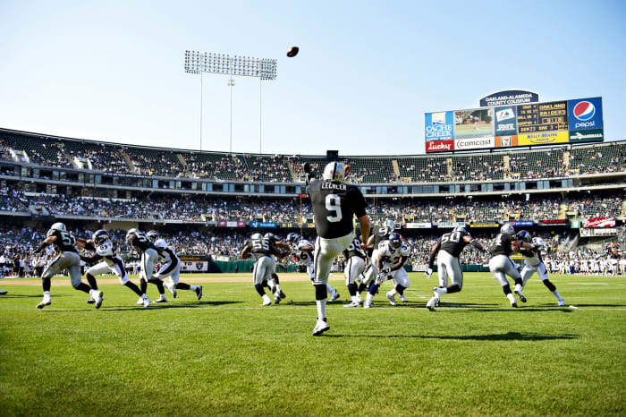 Classic Oakland Raiders Photos - Sports Illustrated