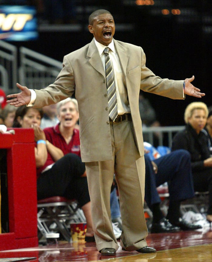 Muggsy Bogues' Best Photos: Elle Johnson photos: Hot Clicks - Sports ...