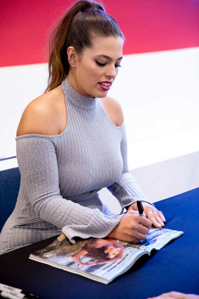 Behind the Scenes with SI Swimsuit: Hot Clicks - Sports Illustrated