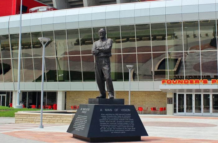 Peyton Manning statue: an Indianapolis Colts monument - Sports Illustrated