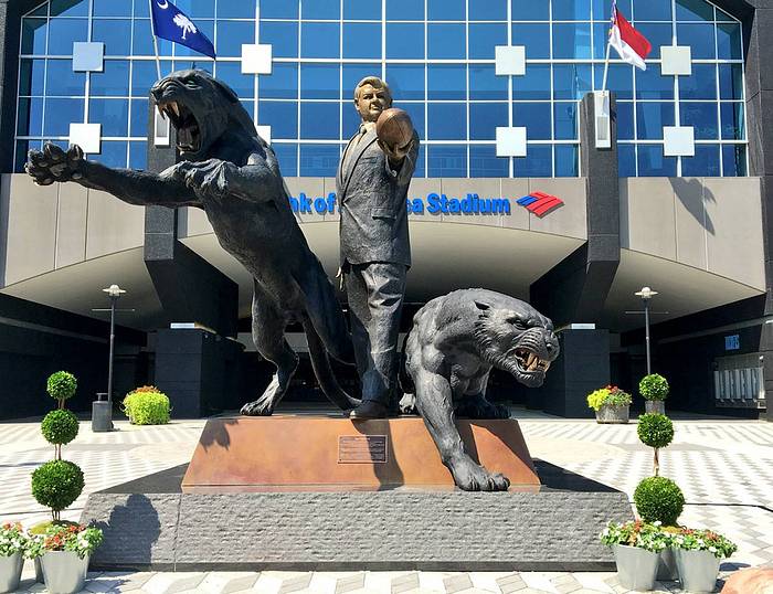 Peyton Manning statue: an Indianapolis Colts monument - Sports Illustrated