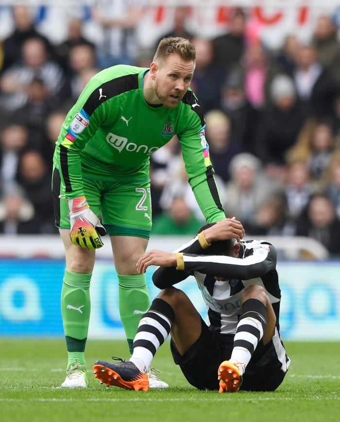 Newcastle Goalkeeper Reveals to Have Had 'Breakdown on the Pitch' While ...