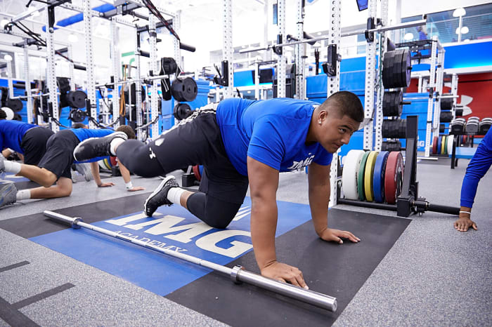 Daniel Faalele has football coaches drooling before his first snap ...