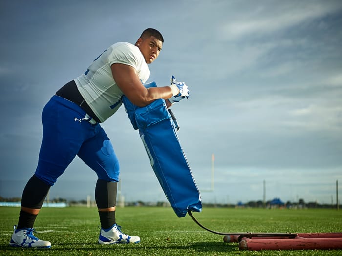 Daniel Faalele is big-time, literally, football recruit (Photos ...